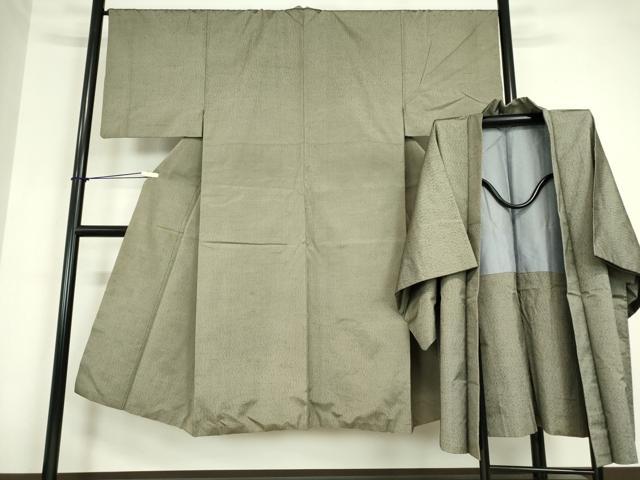 ■■■　サイズ　■■■ 【着物】 身丈 137cm（肩から） 裄丈 67.5cm 袖丈 47.5cm　縫込み 4cm 袖幅 34cm 前幅 25.5cm 後幅 33cm 着物縫いこみ 内揚げ 4.5cm 裄 お袖側 約3cm　身頃側 約3c...