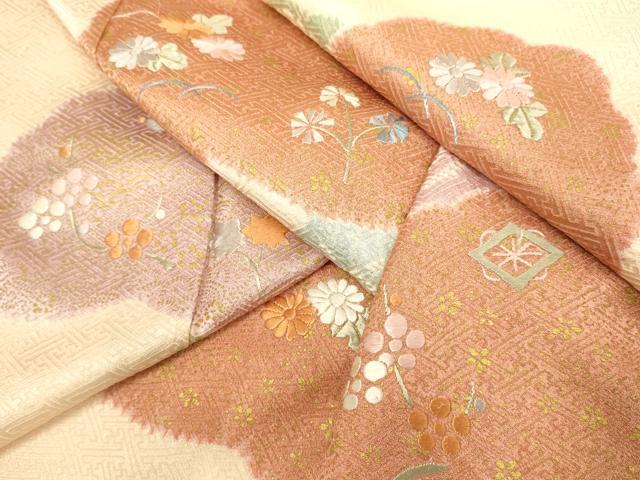 ■■■　サイズ　■■■ 身丈 155.5cm（肩から） 裄丈 65cm 袖丈 48cm　縫込み 6cm 袖幅 33.5cm 前幅 23.5cm 後幅 30.5cm 着物縫いこみ 内揚げ 5cm 裄 お袖側 約1.5cm　身頃側 約2.5cm...