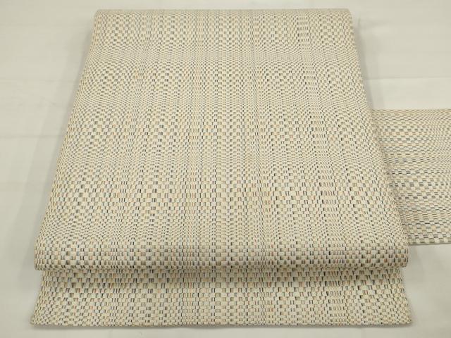 ■■■　サイズ　■■■ 長さ 370.5cm 幅 31cm程 ■■■　商品詳細　■■■ 【正絹】 状態は接写画像のように 太鼓下部・太鼓に薄い汚れがございますが その他特に目立ったシミ汚れなどもなく大変良い状態です。 本場筑前博多織は、 福...