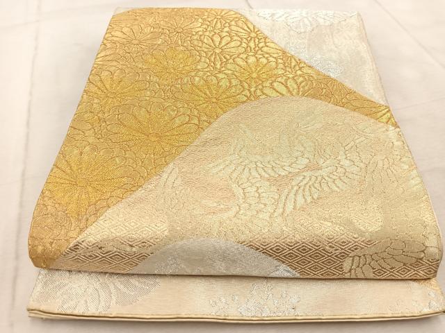 ■■■　サイズ　■■■ 長さ 428cm 幅 30.5cm程 ■■■　商品詳細　■■■ 【正絹・芯なし】 詳細に関しましては、画像をご確認ください。 大変上質な逸品になります。 お安く出品致しますので、是非この機会にいかがでしょうか？ ※汚...