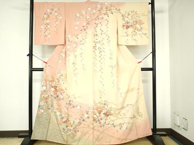 ■■■　サイズ　■■■ 身丈 163cm（肩から） 裄丈 65cm 袖丈 50cm　縫込み 5cm 袖幅 34cm 前幅 24cm 後幅 28.5cm 着物縫いこみ 内揚げ 2cm 裄 お袖側 約2cm　身頃側 約2cm ■■■　商品詳細　...