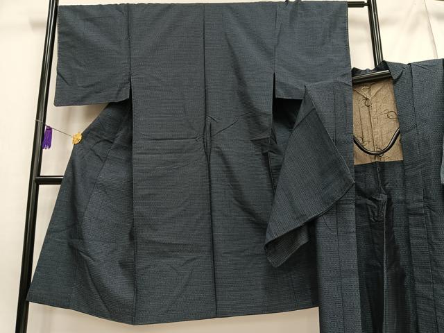■■■　サイズ　■■■ 【着物】 身丈 133cm（肩から） 裄丈 64cm 袖丈 49cm　縫込み 4cm 袖幅 32cm 前幅 26cm 後幅 30cm 着物縫いこみ 内揚げ 5cm 裄 お袖側 約2.5cm　身頃側 約2cm 【羽織】...