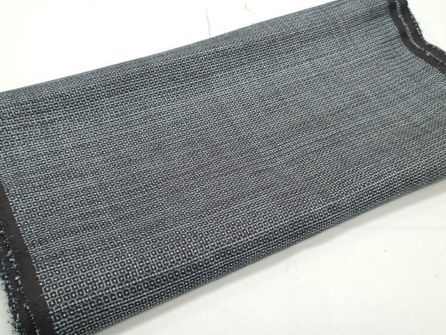 ■■■　サイズ　■■■ 長さ　　着尺分あり 幅　　　約37cm ■■■　商品詳細　■■■ 【正絹・未使用】 状態は特に目立ったシミ汚れなどもなく大変良い状態です。 大変上質な逸品になります。 お安く出品致しますので、是非この機会にいかがでし...