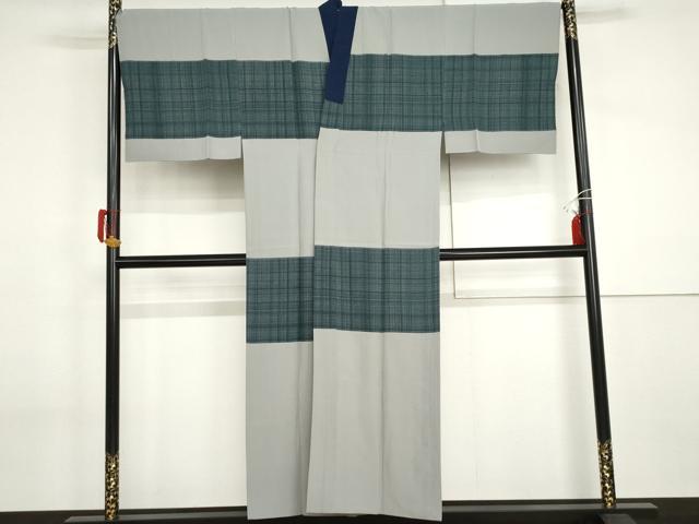 ■■■　サイズ　■■■ 身丈 151cm（肩から） 裄丈 71.5cm 袖丈 49cm　縫込み 4cm 袖幅 38cm 前幅 30cm 後幅 33cm 着物縫いこみ 内揚げ 0cm 裄 お袖側 約0cm　身頃側 約4cm ■■■　商品詳細　...