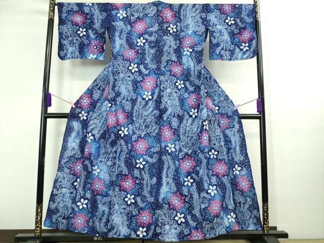 ■■■　サイズ　■■■ 身丈 155.5cm（肩から） 裄丈 69cm 袖丈 40.5cm　縫込み 0cm 袖幅 35cm 前幅 26cm 後幅 31.5cm 着物縫いこみ 内揚げ 0cm 裄 お袖側 約 1cm　身頃側 約 0cm ■■■...