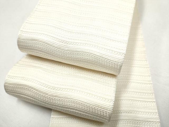 ■■■　サイズ　■■■ 長さ 422cm 幅 9.5cm程 ■■■　商品詳細　■■■ 【正絹】 状態は接写画像のように端部分・裏地に薄い汚れがございますが その他特に目立ったシミ汚れなどもなく大変良い状態です。 本場筑前博多織は、福岡県福岡...