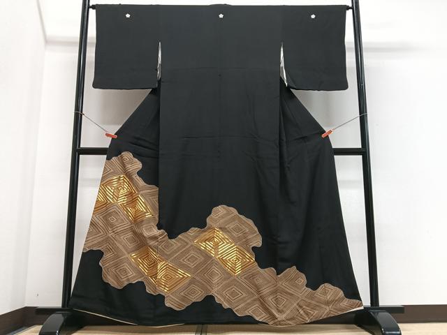 ■■■　サイズ　■■■ 身丈 161cm（肩から） 裄丈 64cm 袖丈 48cm　縫込み 3.5cm 袖幅 32.5cm 前幅 24cm 後幅 31cm 着物縫いこみ 内揚げ 4cm 裄 お袖側 約1.5cm　身頃側 約1cm ■■■　商...