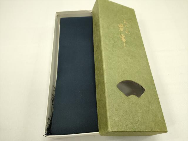 ■■■　サイズ　■■■ 長さ 408cm 幅 9cm程 ■■■　商品詳細　■■■ 【正絹・未使用・未仕立て】 状態は一度も締めておらず 特に目立ったシミ汚れなどもなく大変良い状態です。 爪で糸を1本1本掻きよせて織る爪つづれは 「日に寸、五...