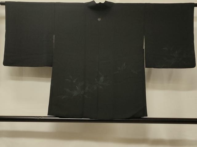 ■■■　サイズ　■■■ 身丈 75cm（肩から） 裄丈 62.5cm 袖丈 44cm　縫込み 4.5cm 袖幅 32cm 前幅 19.5cm 後幅 29cm 裄 お袖側 約1cm　身頃側 約3cm ■■■　商品詳細　■■■ 【正絹・一つ紋】...