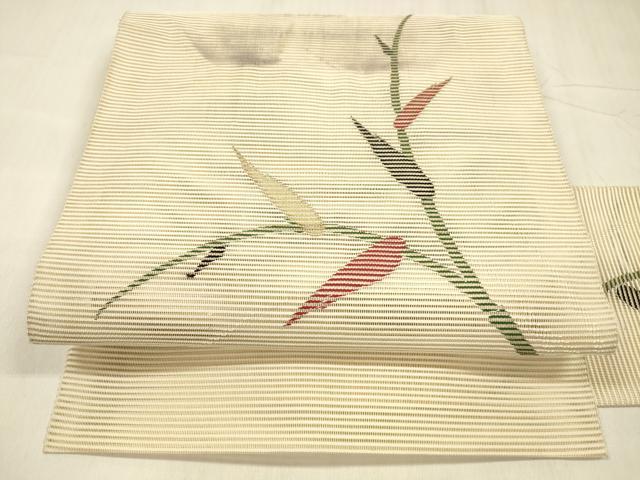 ■■■　サイズ　■■■ 長さ 375.5cm 幅 30.5cm程 ■■■　商品詳細　■■■ 【正絹・名古屋仕立て】 状態は接写画像のように 太鼓・太鼓上部・胴回り・裏地に薄い汚れがございますが その他特に目立ったシミ汚れなどもなく大変良い状...