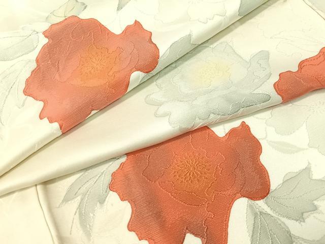 ■■■　サイズ　■■■ 身丈 158.5cm（肩から） 裄丈 64.5cm 袖丈 49cm　縫込み 4cm 袖幅 32cm 前幅 22.5cm 後幅 28.5cm 着物縫いこみ 内揚げ 0cm 裄 お袖側 約3cm　身頃側 約2cm ■■■...