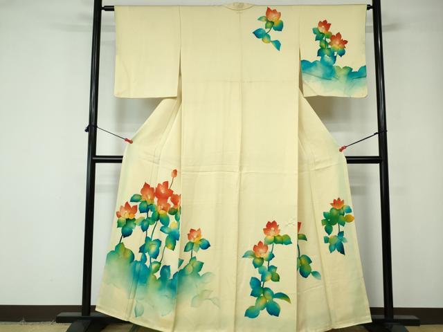 ■■■　サイズ　■■■ 身丈 157cm（肩から） 裄丈 63cm 袖丈 49cm　縫込み 6cm 袖幅 33cm 前幅 22cm 後幅 28cm 着物縫いこみ 内揚げ 5cm 裄 お袖側 約2.5cm　身頃側 約3.5cm ■■■　商品詳...