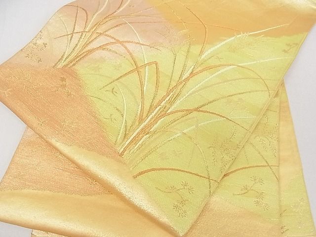 ■■■　サイズ　■■■ 長さ 410cm 幅 30cm程 ■■■　商品詳細　■■■ 【正絹・芯なし】 状態は接写画像のように 裏地に薄い汚れがございますが その他表地は特に目立ったシミ汚れなどもなく大変良い状態です。 大変上質な逸品になりま...