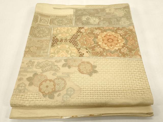 ■■■　サイズ　■■■ 長さ 476cm 幅 31cm程 ■■■　商品詳細　■■■ 【正絹・芯なし・未使用】 状態は一度も締めておりませんが 接写画像のようにたれ先中に汚れ・タグに薄い汚れ、太鼓・裏地・太鼓下部に薄い汚れがございます。 その...