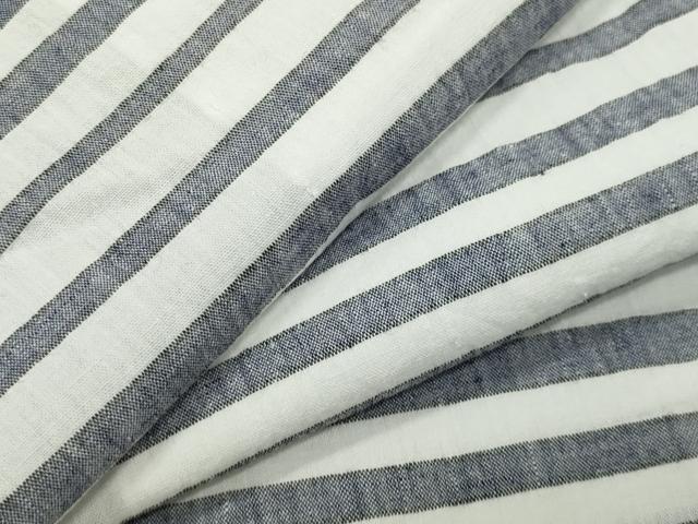 ■■■　サイズ　■■■ 身丈 129.5cm（肩から） 裄丈 63.5cm 袖丈 42cm　縫込み 1cm 袖幅 32cm 前幅 26cm 後幅 30cm 着物縫いこみ 内揚げ 0cm 裄 お袖側 約1cm　身頃側 約0cm ■■■　商品詳...