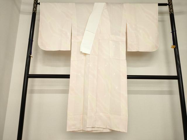 ■■■　サイズ　■■■ 身丈 125cm（肩から） 裄丈 66cm 袖丈 53cm　縫込み 6cm 袖幅 33cm 前幅 28.5cm 後幅 30cm 着物縫いこみ 内揚げ 6cm 裄 お袖側 約3cm　身頃側 約2cm ■■■　商品詳細　...