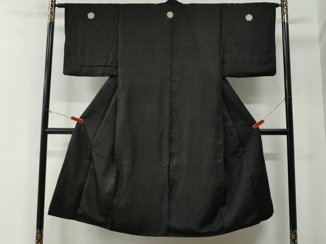 ■■■　サイズ　■■■ 身丈 137cm（肩から） 裄丈 64cm 袖丈 46.5cm　縫込み 2cm 袖幅 32cm 前幅 22cm 後幅 32.5cm 着物縫いこみ 内揚げ 0cm 裄 お袖側 約2cm　身頃側 約1cm ■■■　商品詳...