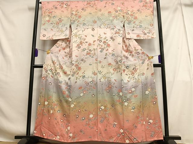 ■■■　サイズ　■■■ 身丈 157.5cm（肩から） 裄丈 64cm 袖丈 49cm　縫込み 8cm 袖幅 33cm 前幅 23cm 後幅 29cm 着物縫いこみ 内揚げ 6cm 裄 お袖側 約1cm　身頃側 約1cm ■■■　商品詳細　...