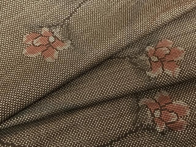 ■■■　サイズ　■■■ 身丈 162cm（肩から） 裄丈 66cm 袖丈 43cm　縫込み 7.5cm 袖幅 33.5cm 前幅 24cm 後幅 31cm 着物縫いこみ 内揚げ 4cm 裄 お袖側 約2cm　身頃側 約2cm ■■■　商品詳...