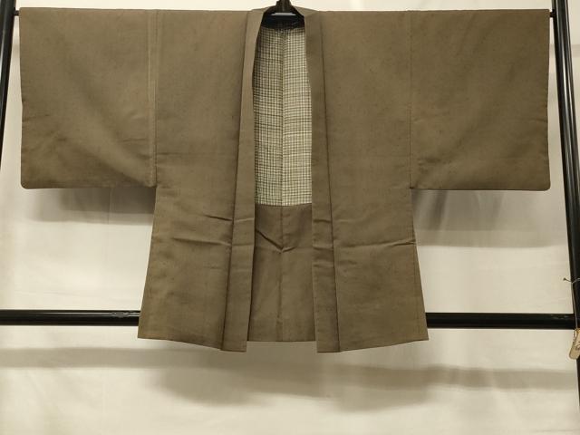 ■■■　サイズ　■■■ 身丈 82cm（肩から） 裄丈 66cm 袖丈 45.5cm　縫込み 2cm 袖幅 34cm 前幅 19.5cm 後幅 30cm 裄 お袖側 約1cm　身頃側 約1cm ■■■　商品詳細　■■■ 【正絹】 状態は接写...