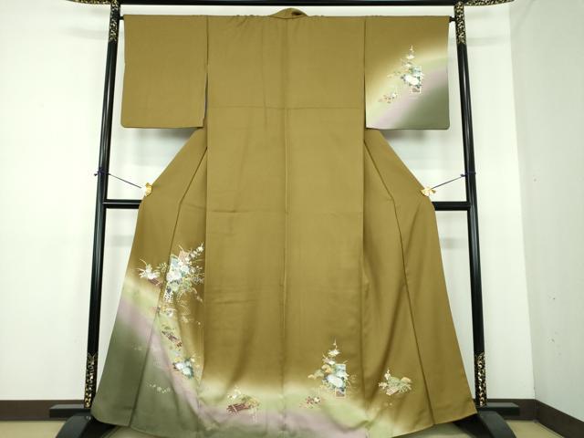 ■■■　サイズ　■■■ 身丈 164cm（肩から） 裄丈 66.5cm 袖丈 48.5cm　縫込み 3.5cm 袖幅 33.5cm 前幅 24.5cm 後幅 30.5cm 着物縫いこみ 内揚げ 5.5cm 裄 お袖側 約1.5cm　身頃側 ...