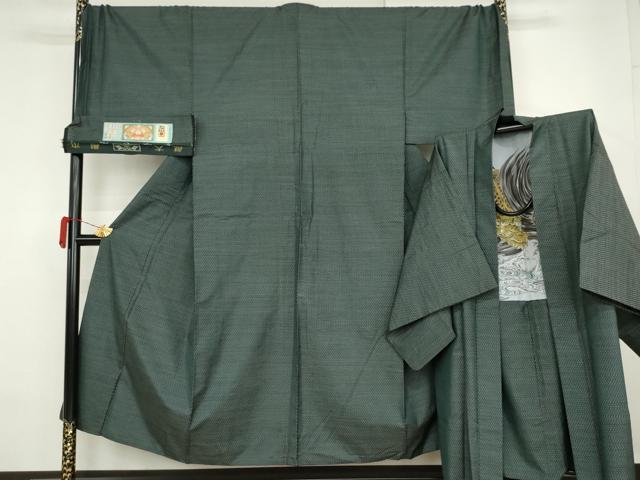 ■■■　サイズ　■■■ 【着物】 身丈 148cm（肩から） 裄丈 74cm 袖丈 51.5cm　縫込み 6cm 袖幅 37.5cm 前幅 29cm 後幅 33cm 着物縫いこみ 内揚げ 4.5cm 裄 お袖側 約1cm　身頃側 約1cm ...