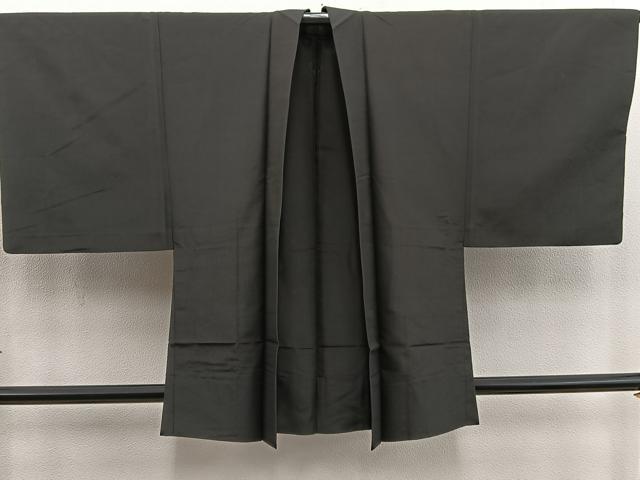 ■■■　サイズ　■■■ 身丈 84.5cm（肩から） 裄丈 67cm 袖丈 48cm　縫込み 2.5cm 袖幅 34cm 前幅 19cm 後幅 30.5cm 裄 お袖側 約1cm　身頃側 約1cm ■■■　商品詳細　■■■ 【正絹・一つ紋】...