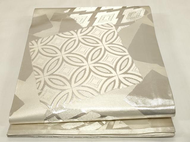 ■■■　サイズ　■■■ 長さ 432cm 幅 31cm程 ■■■　商品詳細　■■■ 【正絹】 状態は接写画像のように前柄から手先に折山の線汚れ、表地所々・裏地に銀糸の変色がございます。 川島織物は明治24年、国内業者で初の宮内省御用達となる...