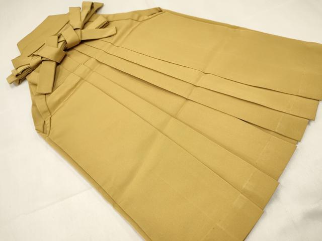 ■■■　サイズ　■■■ 【袴】 紐下　約　56cm ■■■　商品詳細　■■■ 袴【化繊】 状態は接写画像のように 後襞に薄い汚れがございますが その他特に目立ったシミ汚れなどもなく大変良い状態です。 お安く出品致しますので、是非この機会にい...