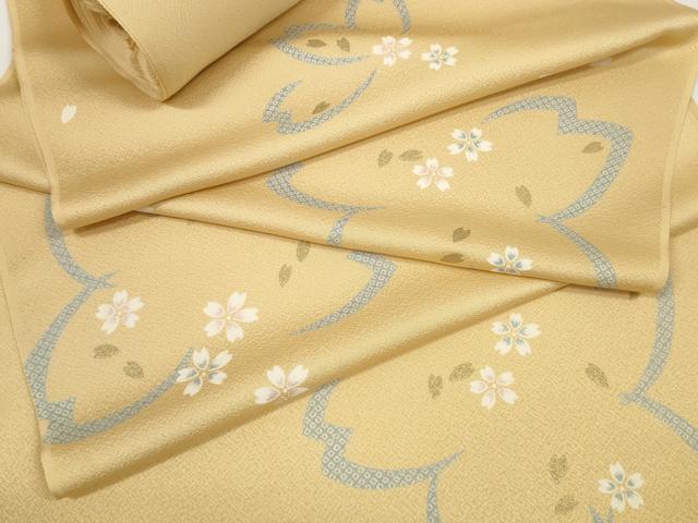 ■■■　サイズ　■■■ 長さ　　着尺分あり 幅　　　約38cm ■■■　商品詳細　■■■ 【正絹・未使用】 状態は接写画像のように反端から約71cmに薄い汚れがございます。 大変上質な逸品になります。 お安く出品致しますので、是非この機会に...