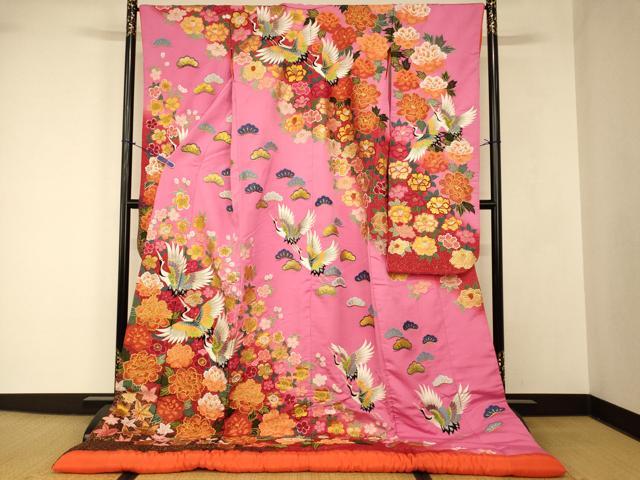 ■■■　サイズ　■■■ 身丈 198cm（肩から） 裄丈 65cm 袖丈 104cm　縫込み 5cm 袖幅 34cm 前幅 26cm 後幅 31cm 着物縫いこみ 内揚げ 0cm 裄 お袖側 約0cm　身頃側 約1cm ■■■　商品詳細　■...