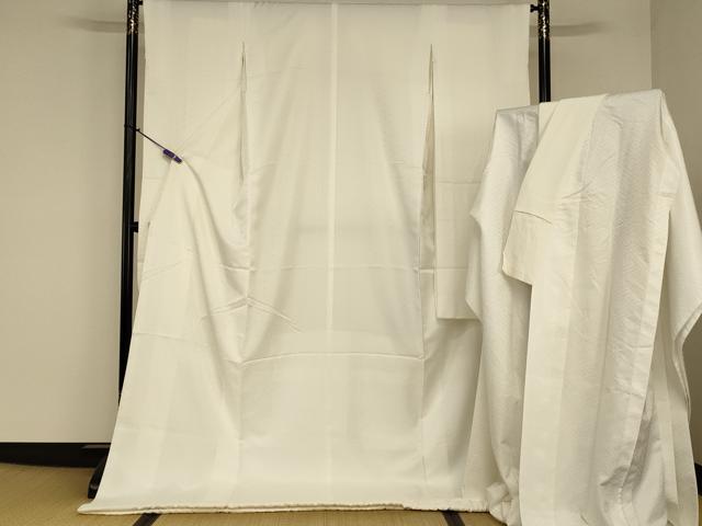 ■■■　サイズ　■■■ 身丈 192.5cm（肩から） 裄丈 65cm 袖丈 107.5cm　縫込み 6cm 袖幅 33cm 前幅 25cm 後幅 31cm 着物縫いこみ 内揚げ 0cm 裄 お袖側 約5cm　身頃側 約3.5cm 【長襦袢...