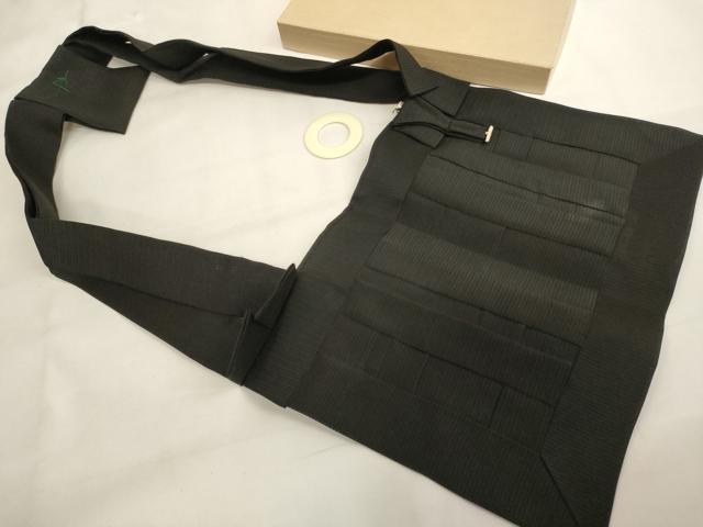 ■■■　サイズ　■■■ 縦 24.5cm 横 34cm ■■■　商品詳細　■■■ 状態は参考画像のように汚れがございます。 大変上質な逸品になります。 お安く出品致しますので、是非この機会にいかがでしょうか？ ■■■　注意事項　■■■ ■モ...