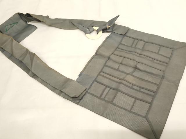 ■■■　サイズ　■■■ 縦 24.5cm 横 33cm ■■■　商品詳細　■■■ 状態は参考画像のように汚れ、糸解けがございます。 大変上質な逸品になります。 お安く出品致しますので、是非この機会にいかがでしょうか？ ■■■　注意事項　■■...
