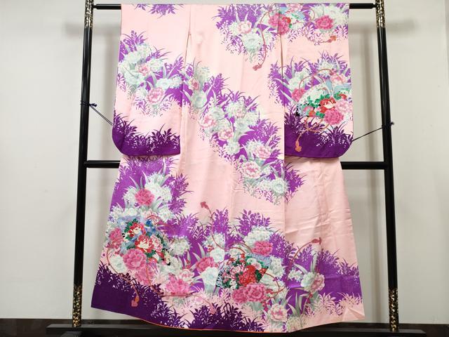 ■■■　サイズ　■■■ 【祝着】 身丈 151cm（肩から） 裄丈 54cm（肩上げ　2.5cm） 袖丈 74cm　縫込み 2.5cm 袖幅 33cm 前幅 20cm 後幅 27cm 着物縫いこみ 内揚げ 0cm （腰上げ　0cm） 裄 お...