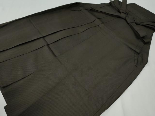 ■■■　サイズ　■■■ 紐下丈　約86cm ■■■　商品詳細　■■■ 【正絹】 状態は接写画像のように腰板・三のひだに薄い汚れがございますが その他特に目立ったシミ汚れなどもなく大変良い状態です。 大変上質な逸品になります。 お安く出品致し...