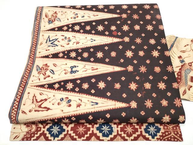 ■■■　サイズ　■■■ 長さ 352cm 幅 30.5cm程 ■■■　商品詳細　■■■ 【綿】 状態は接写画像のように 前柄・胴回り～手先に薄い汚れがございますが その他特に目立ったシミ汚れなどもなく大変良い状態です。 大変上質な逸品になり...