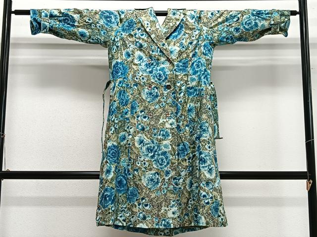 ■■■　サイズ　■■■ 身丈 102cm（肩から） 裄丈 70cm 袖丈 18cm　縫込み 0cm 袖幅 40cm 前幅 24cm 後幅 44cm 裄 お袖側 約0cm　身頃側 約0cm ■■■　商品詳細　■■■ 【正絹】 状態は特に目立っ...
