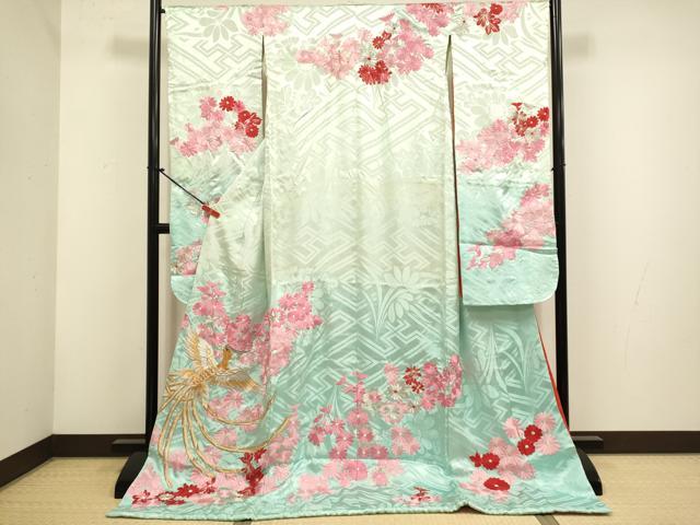 ■■■　サイズ　■■■ 身丈 183.5cm（肩から） 裄丈 65.5cm 袖丈 105.5cm　縫込み 6.5cm 袖幅 33cm 前幅 25.5cm 後幅 32cm 着物縫いこみ 内揚げ 0cm 裄 お袖側 約1cm　身頃側 約0cm ...