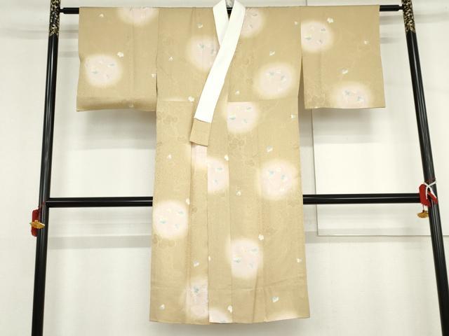 ■■■　サイズ　■■■ 身丈 119cm（肩から） 裄丈 62cm 袖丈 45.5cm　縫込み 5cm 袖幅 31.5cm 前幅 27cm 後幅 32cm 着物縫いこみ 内揚げ 6.5cm 裄 お袖側 約4cm　身頃側 約0cm ■■■　商...