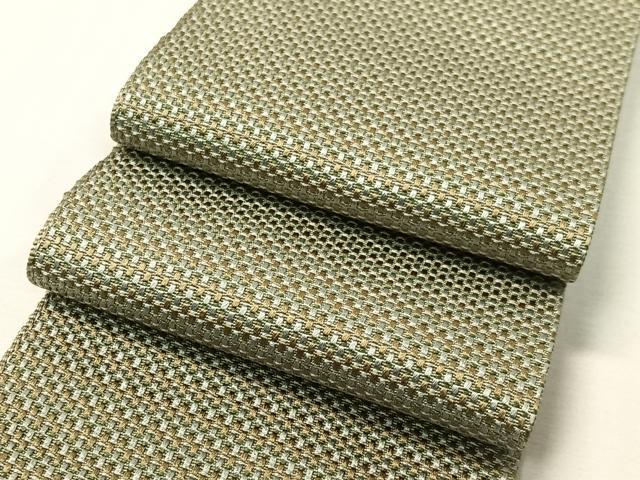 ■■■　サイズ　■■■ 長さ 412cm 幅 9.5cm程 ■■■　商品詳細　■■■ 【正絹・未使用】 状態は一度も締めておらず 特に目立ったシミ汚れなどもなく大変良い状態です。 本場筑前博多織は、 福岡県福岡市博多区やその周辺で生産される...