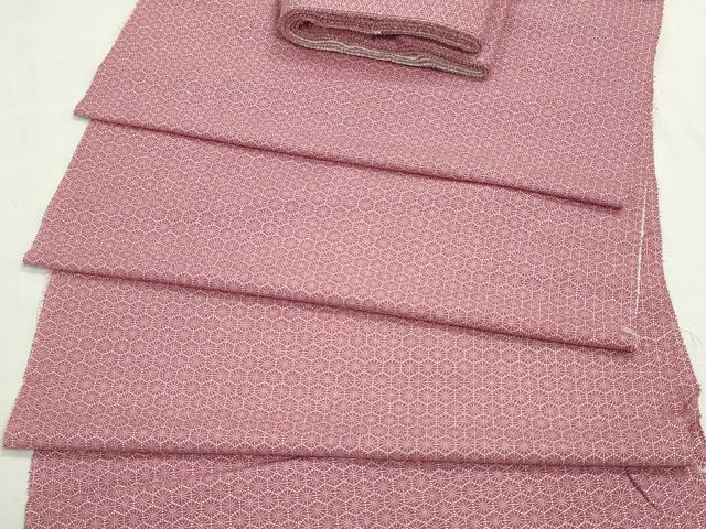 ■■■　サイズ　■■■ 長さ　　着尺分あり 幅　　　約36.5cm ■■■　商品詳細　■■■ 【正絹・未使用】 状態は特に目立ったシミ汚れなどもなく大変良い状態です。 大変上質な逸品になります。 お安く出品致しますので、是非この機会にいかが...