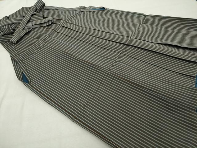 ■■■　サイズ　■■■ 紐下丈　約84cm ■■■　商品詳細　■■■ 【正絹】 状態は画像を添付しておりますので、そちらをご確認下さいますよう宜しくお願い致します。 大変上質な逸品になりますので 気になる方はお手入れをされてお召しになられて...