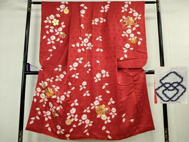 ■■■　サイズ　■■■ 身丈 143.5cm（肩から） 裄丈 56cm（肩上げ　3.5cm） 袖丈 74.5cm 袖幅 33cm 前幅 21.5cm 後幅 27cm 着物縫いこみ 内揚げ 2cm 裄 お袖側 約 5.5cm　身頃側 約 7....