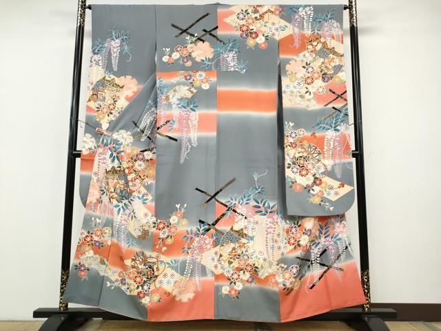 ■■■　サイズ　■■■ 身丈 157cm（肩から） 裄丈 64cm 袖丈 109cm　縫込み 4cm 袖幅 32.5cm 前幅 24.5cm 後幅 30cm 着物縫いこみ 内揚げ 7cm 裄 お袖側 約3cm　身頃側 約3cm ■■■　商品...