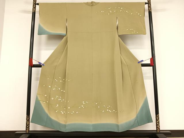 ■■■　サイズ　■■■ 身丈 152cm（肩から） 裄丈 65cm 袖丈 43cm　縫込み 3cm 袖幅 33.5cm 前幅 23cm 後幅 28.5cm 着物縫いこみ 内揚げ 7cm 裄 お袖側 約2cm　身頃側 約3cm ■■■　商品詳...