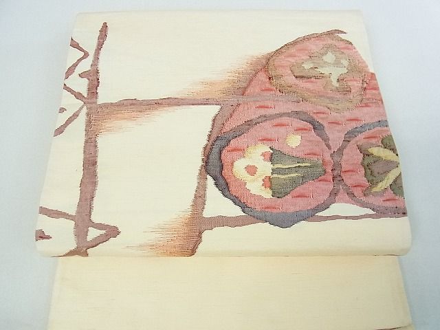 ■■■　サイズ　■■■ 長さ 412cm 幅 31cm程 ■■■　商品詳細　■■■ 【正絹】 状態は接写画像のように 太鼓下部、柄止まり、裏地に薄い汚れがございますが その他特に目立ったシミ汚れなどもなく大変良い状態です。 着用時には見えな...