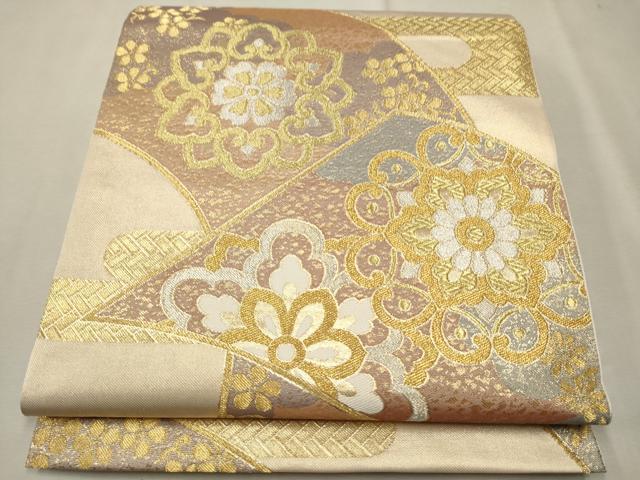 ■■■　サイズ　■■■ 長さ 440cm 幅 30.5cm程 ■■■　商品詳細　■■■ 【正絹】 状態は接写画像のように 裏地に薄い汚れがございますが その他表地は特に目立ったシミ汚れなどもなく大変良い状態です。 着用時には見えない部分にな...