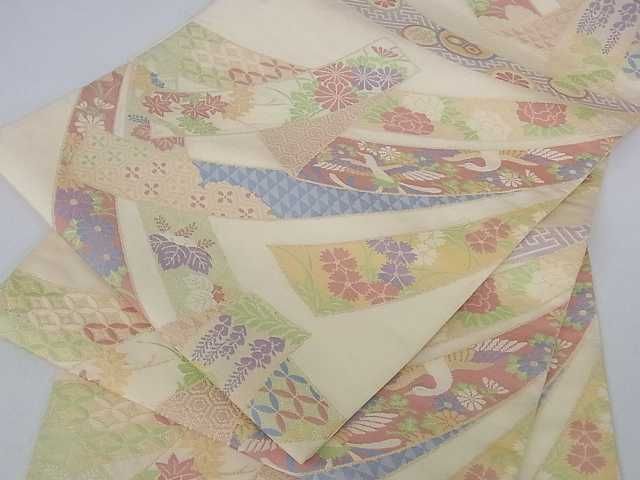 ■■■　サイズ　■■■ 長さ 432cm 幅 30cm程 ■■■　商品詳細　■■■ 【正絹・芯なし】 状態は接写画像のように 太鼓上部、柄止まりに薄い汚れがございますが その他特に目立ったシミ汚れなどもなく大変良い状態です。 大変上質な逸品...