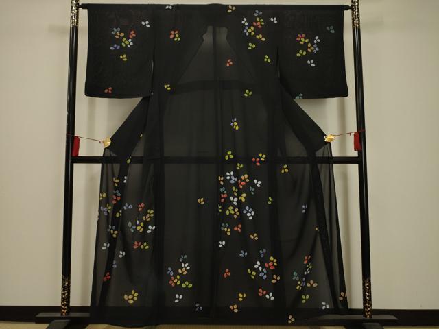 ■■■　サイズ　■■■ 身丈 153cm（肩から） 裄丈 65.5cm 袖丈 48cm　縫込み 6.5cm 袖幅 33.5cm 前幅 25cm 後幅 31.5cm 着物縫いこみ 内揚げ 4.5cm 裄 お袖側 約2cm　身頃側 約2.5cm...